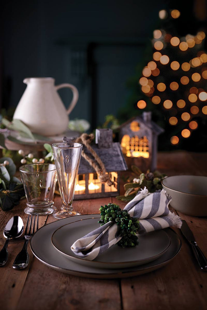 How To Set A Dinner Table: Basic, Casual, Formal & Party | Minimax