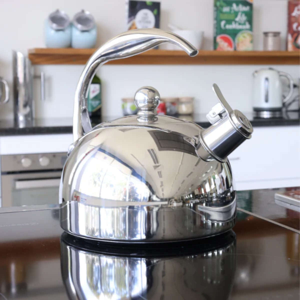 Essteele Stainless Steel Stovetop Kettle Silver 1.9L | Minimax
