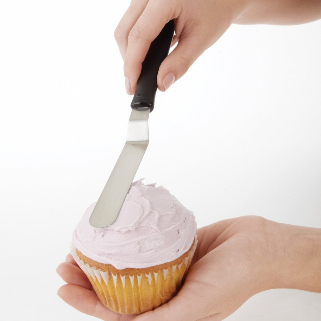 OXO Good Grips Cupcake Icing Knife | Minimax